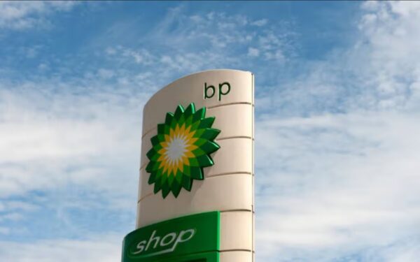 BP hands new CEO Murray Auchincloss £8 million after predecessor Looney ...
